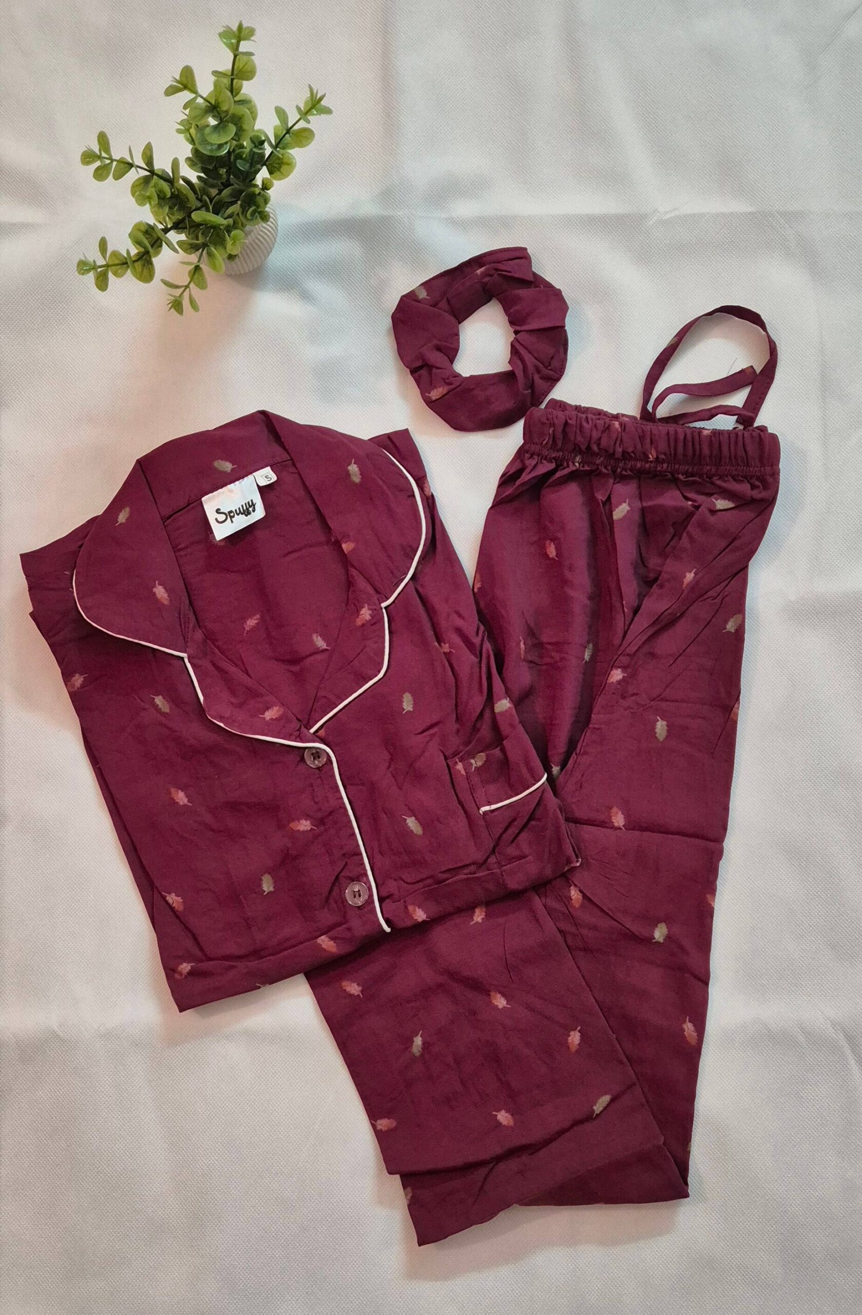 Crimson Feather – PJ Set – Spuffy.pk